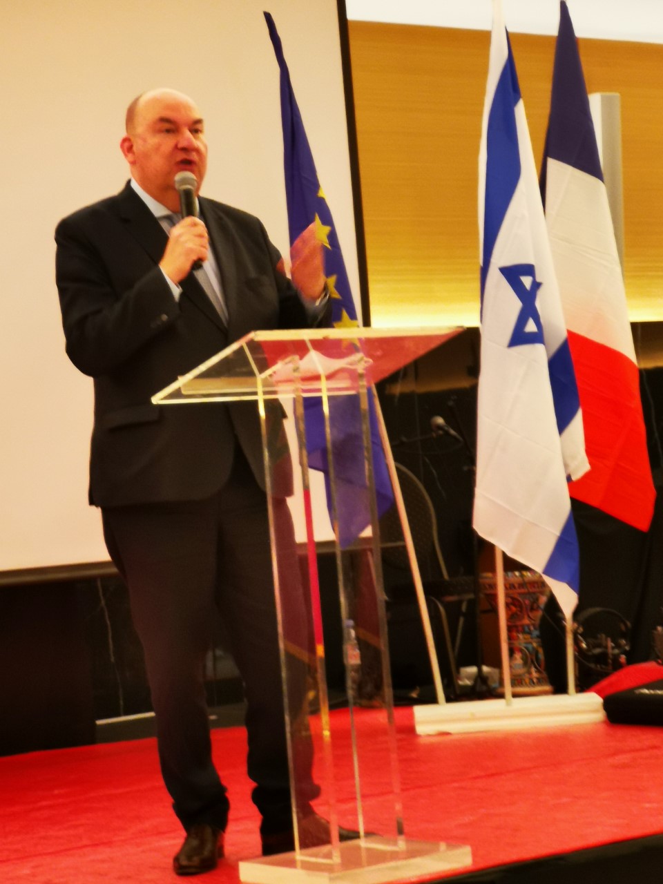 Grande soirée au CEJ en hommage à Mohammed VI – AMUSSEF